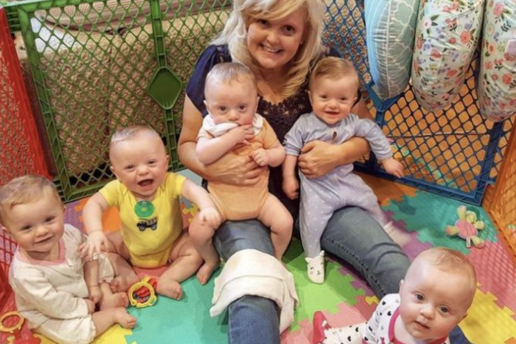 The couple had five children at once: Now their life is an endless ...