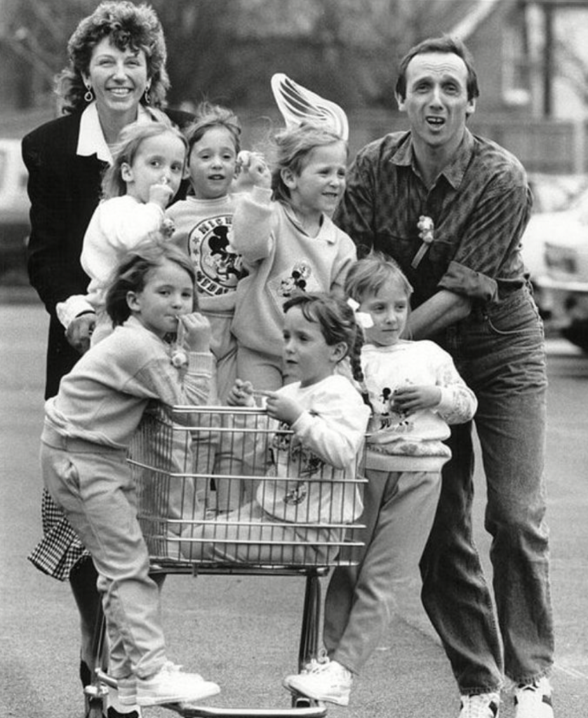 Parents Share Famous Sextuplets Picture, 34 Years Later They’re Back ...