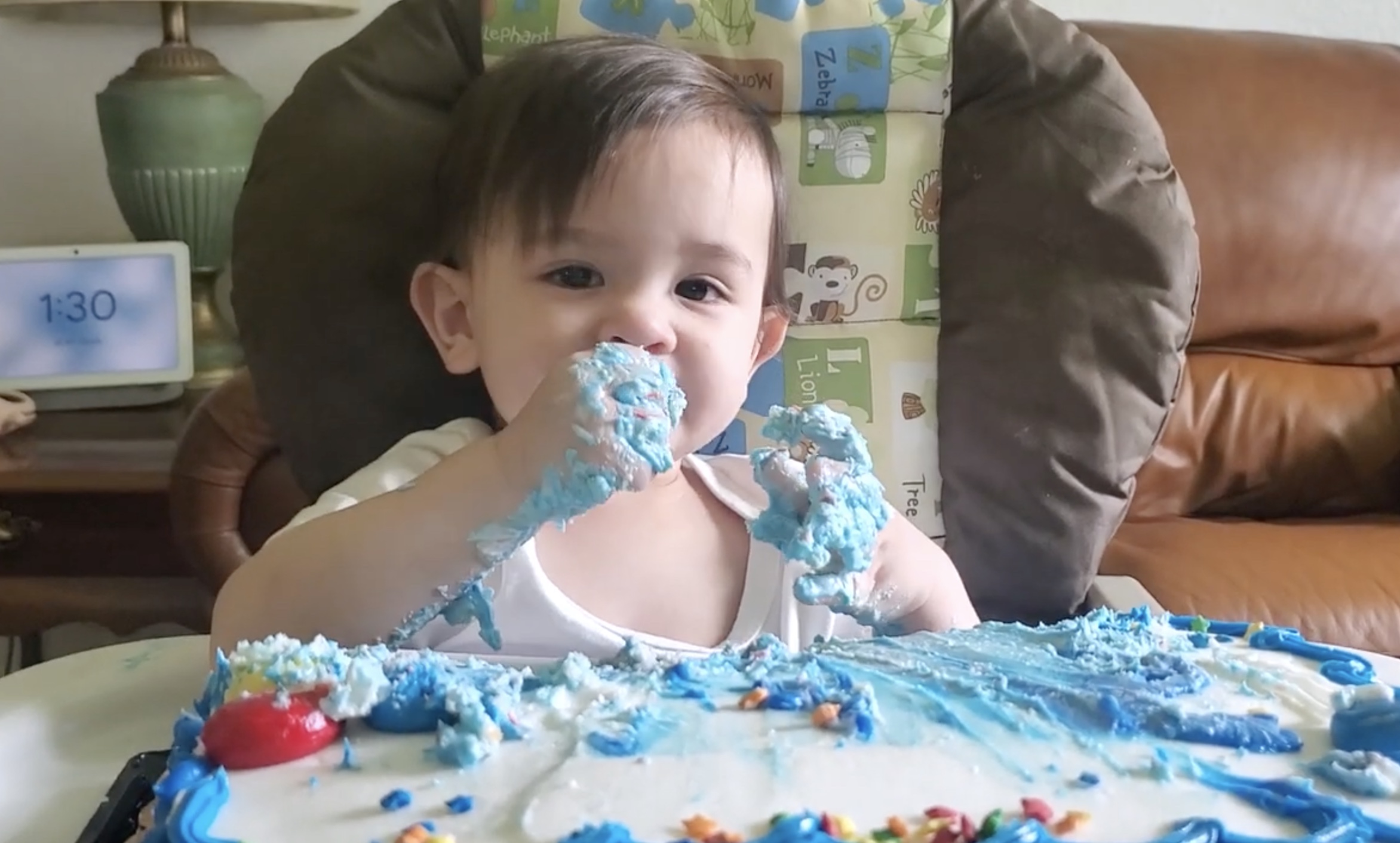 It’s Amazing! The Birthday Boy Eats His Cake with His Hands. | My Cute ...