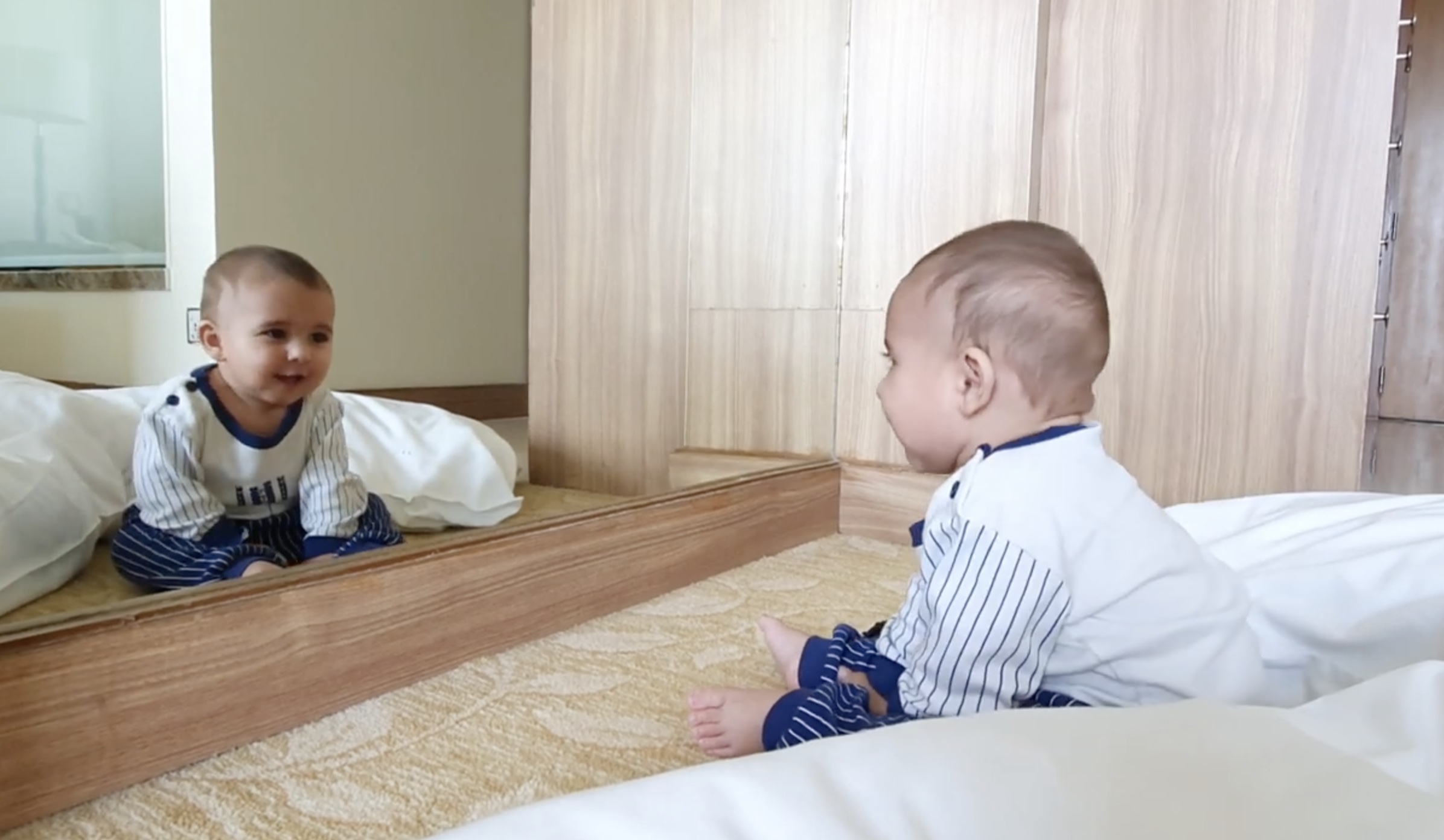 Funny video! The baby doesn’t understand what’s happening , Baby boy ...